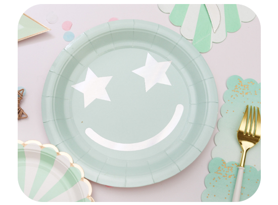 East Tern. Big smile paper plates